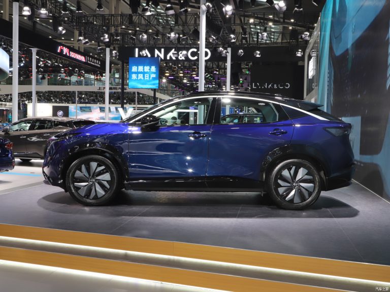 ภาพคันจริง NISSAN ARIYA 500 กม./ชาร์จ CLTC ราคา 978,000 บาทรุ่นเริ่มต้น ...