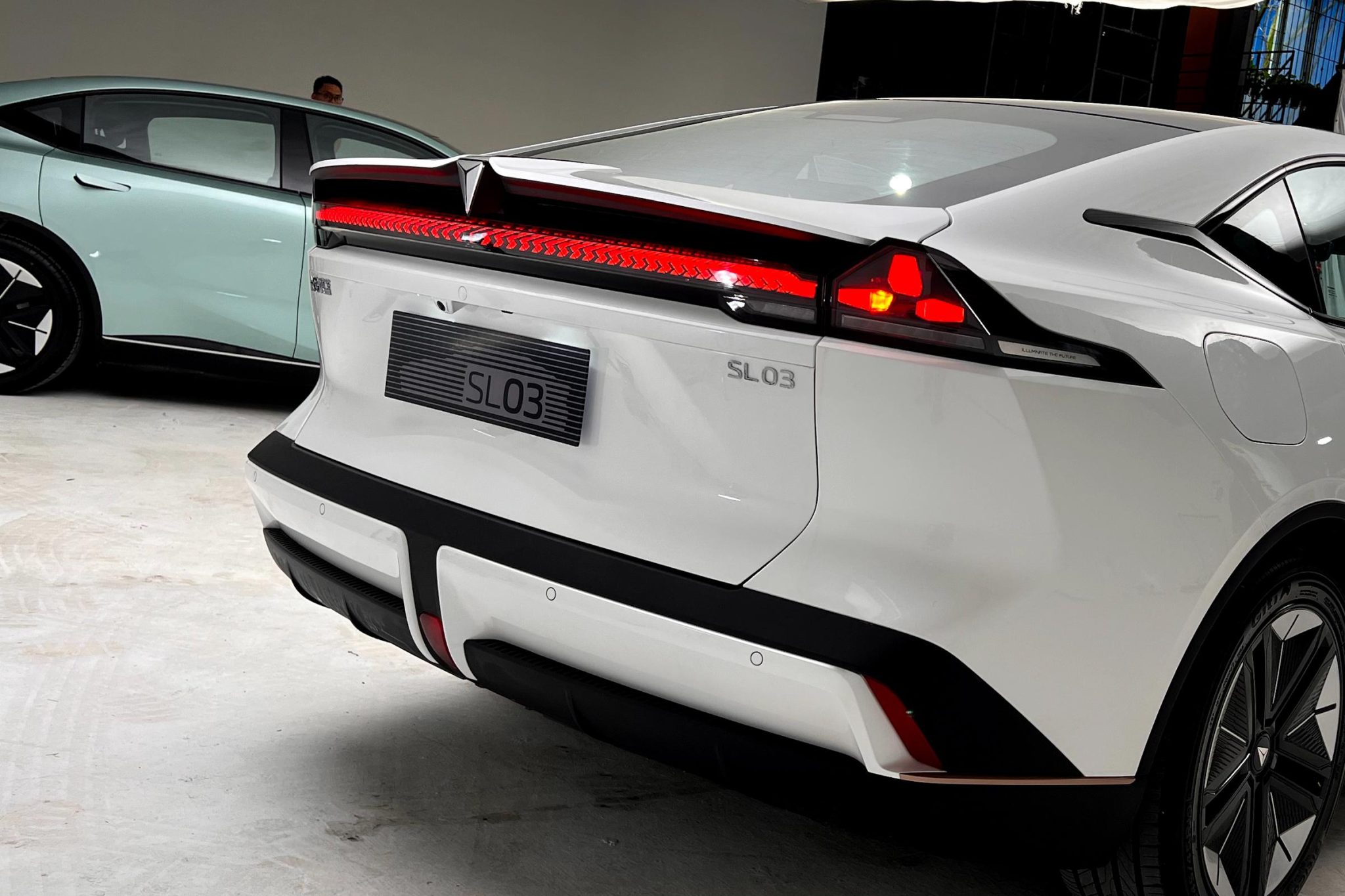 กิโลเมตรละ 1 บาท Changan Dark Blue SL03 เซลล์เชื้อเพลิงไฮโดรเจน FCEV ราคาจำหน่าย 3.8 ล้านบาท 730 ...