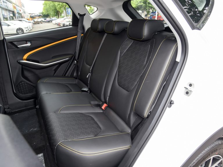 Sehol X6 1.5T 147 แรงม้า ราคา 419,000 - 603,000 บาท เปิดขายในจีน - รถ ...