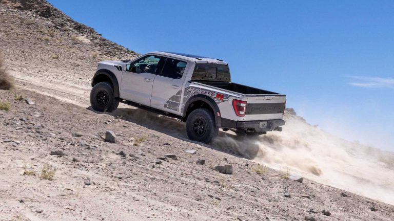 เปิดตัว Ford F-150 Raptor R 5.2T V8 760 แรงม้า จาก Shelby GT500 - รถ ...