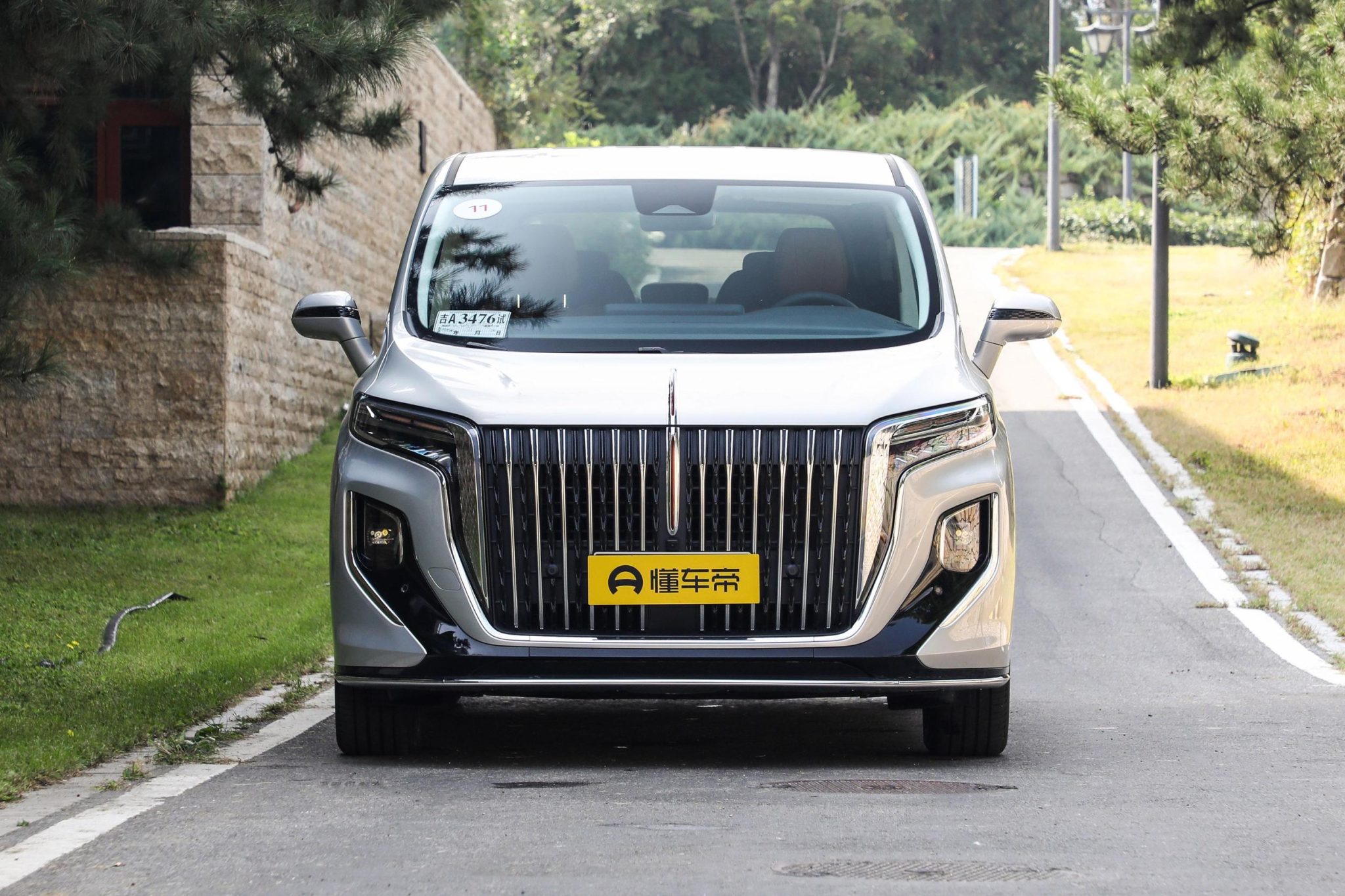 เปิดราคาHongqi HQ9 MPV สุดหรู ราคา 2.09 ล้านบาท ในจีน คู่แข่ง Buick GL8 , TOYOTA Alphard - รถ ...