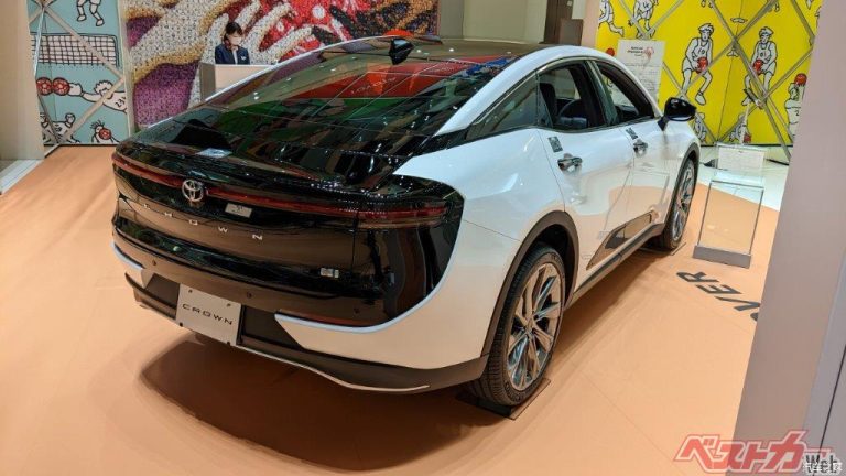 TOYOTA จดสิทธิบัตร CROWN SIGNIA อาจเป็นรุ่นเรือธงใหม่ - รถใหม่วันนี้ ...