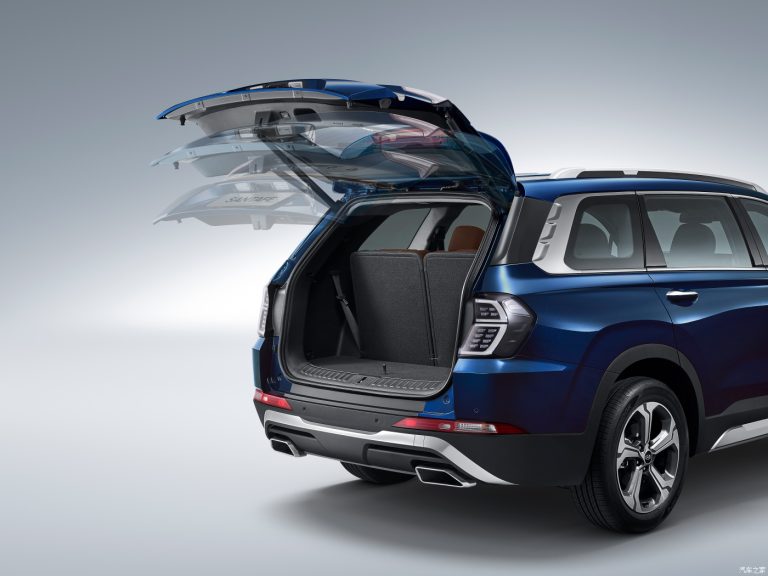 Hyundai Santa fe MPV 2.0T 226 แรงม้า ราคา 1.01 - 1.35 ล้านบาทในจีน