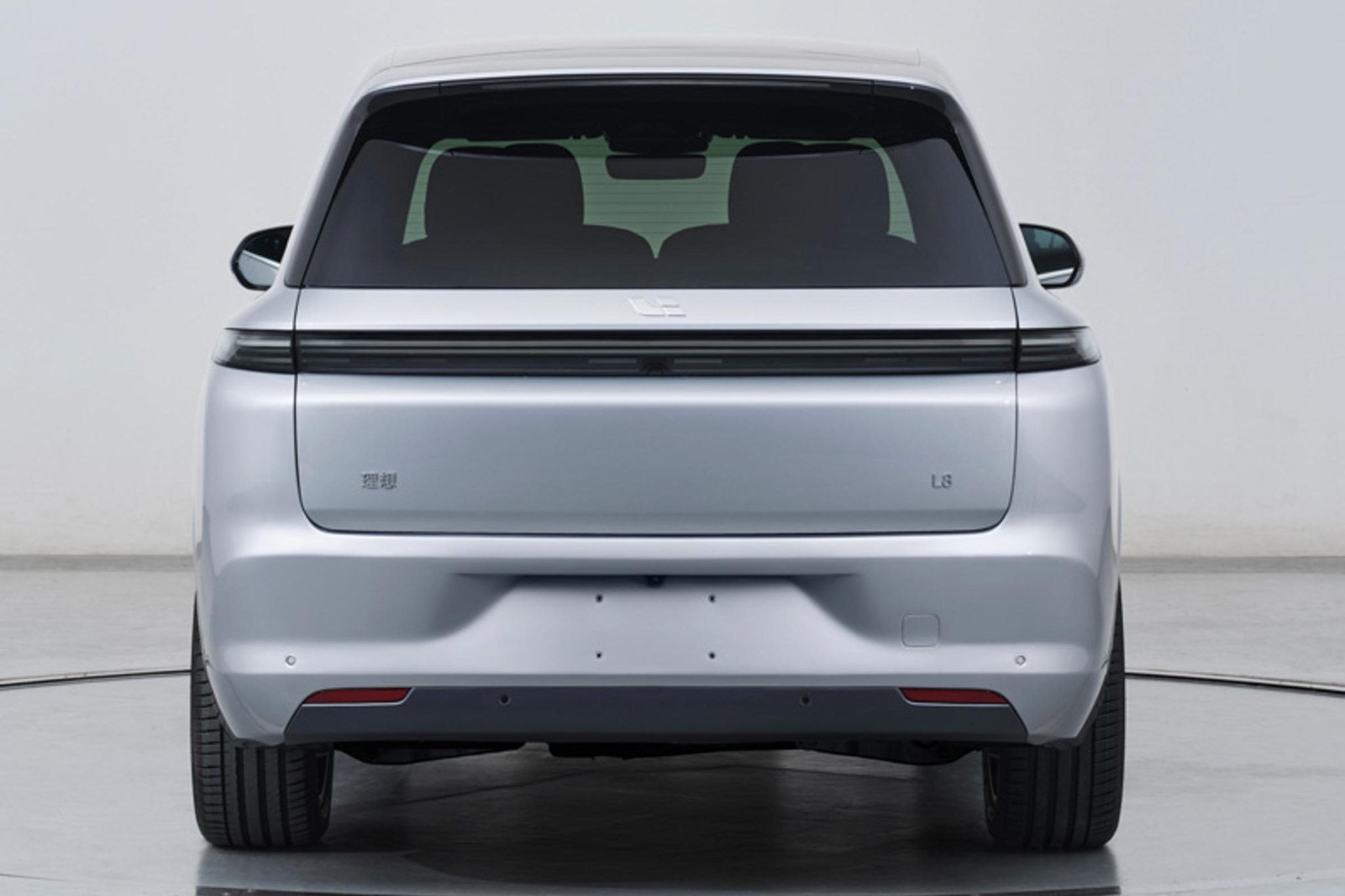 เปิดตัว Li L8 SUV ปลั๊กอินไฮบริด วิ่งไฟฟ้า 210 กม. CLTC ราคา 1.68 - 1. ...