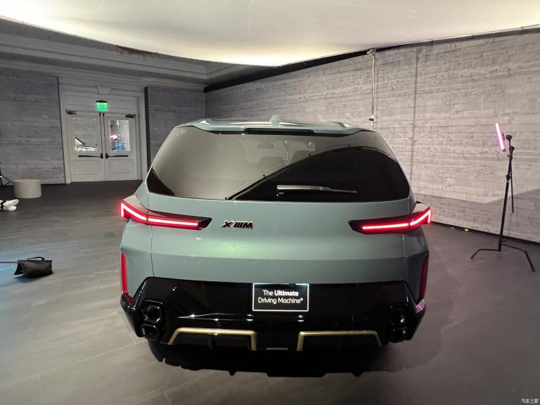 เพิ่ม 4 สีตัวถัง BMW XM ปลั๊กอินไฮบริด 4.4T V8 644 แรงม้า วิ่งได้ 88 กม. WLTP - รถใหม่วันนี้ ...