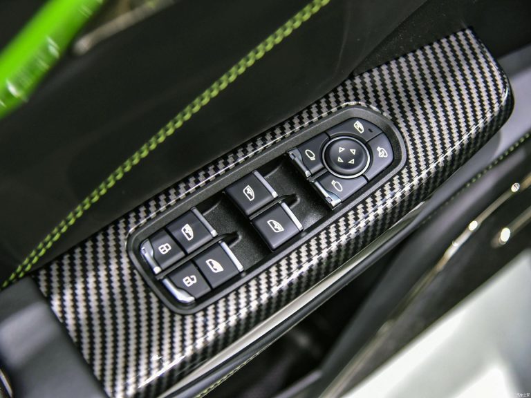 รวมภาพคันจริง Nezha U Pro U-II สีดำ-เขียวแต่งพิเศษ ราคา 688,000 บาท ใน ...