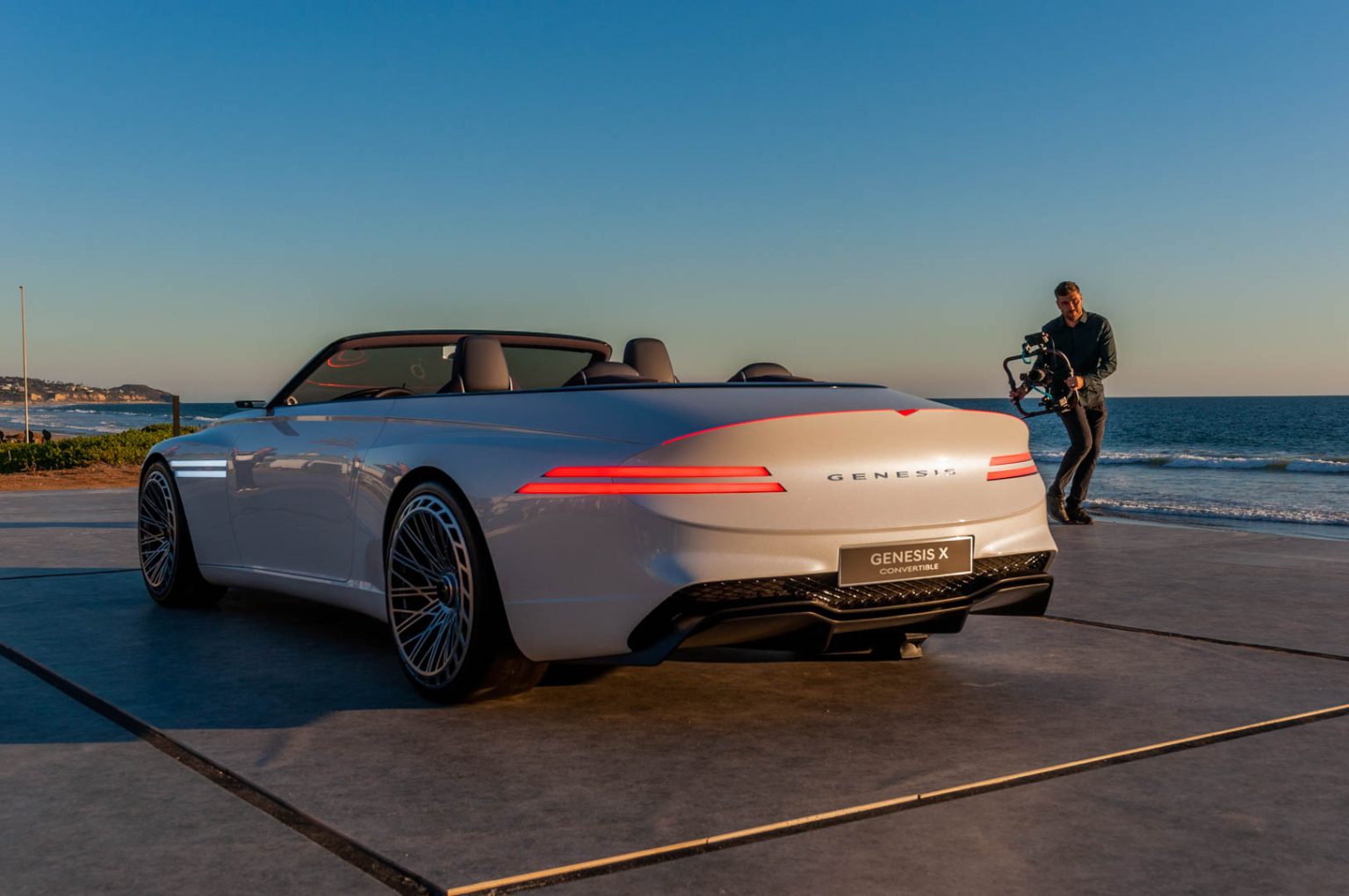 ปล่อยภาพ Genesis X Convertible Concept สปอร์ตไฟฟ้าเปิดประทุน ใหม่ - รถ ...