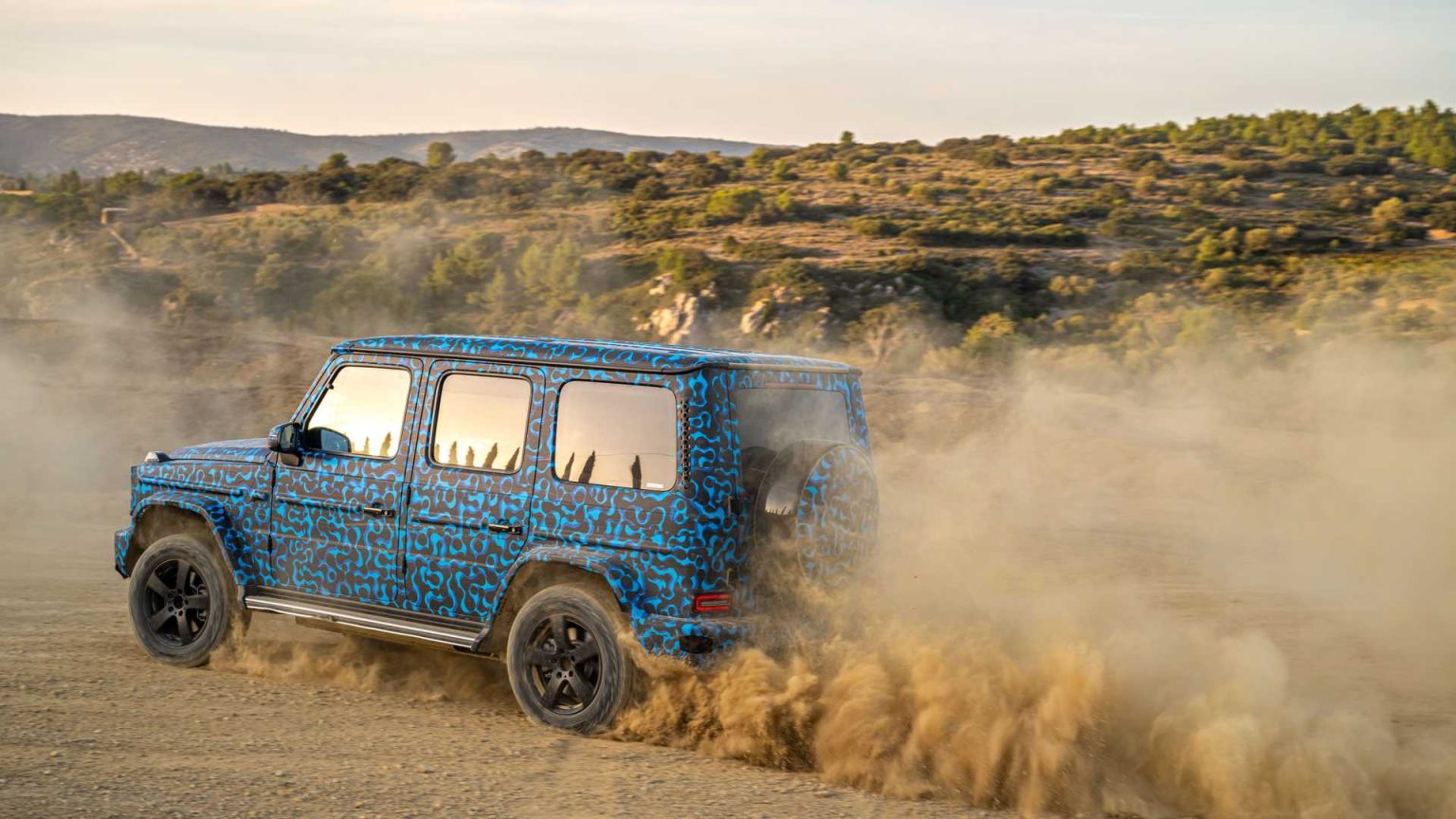 ทดสอบวิ่งออฟโรดไฟฟ้า Mercedes-Benz EQG ก่อนเปิดตัวในปี 2024 - รถใหม่ ...