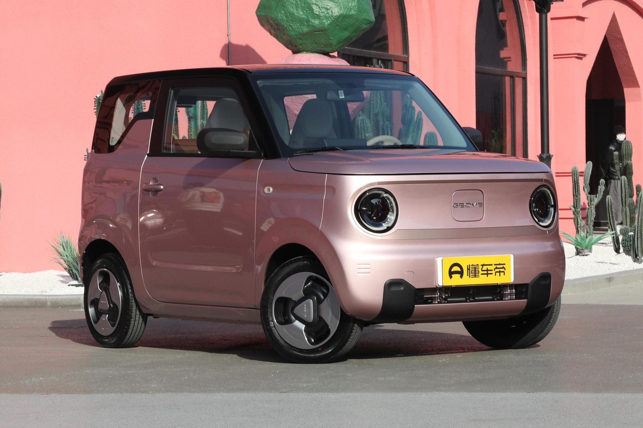 ราคาเริ่ม 147,000 - 255,000 บาทในจีน Geely Geometry Panda 120 - 200 กม. ...