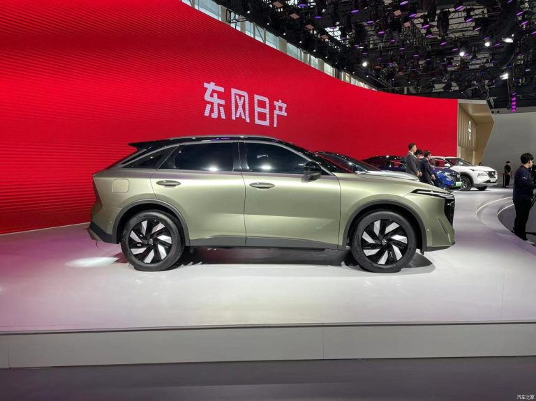 Dongfeng Nissan Venucia เปิดตัวรถต้นแบบไฟฟ้า อีก 2 รุ่น ในจีน - รถใหม่ ...