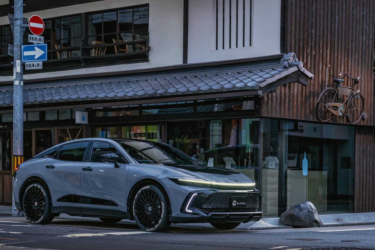 TOYOTA Crown Crossover แต่งพิเศษโดย M'z SPEED ในประเทศญี่ปุ่น - รถใหม่ ...