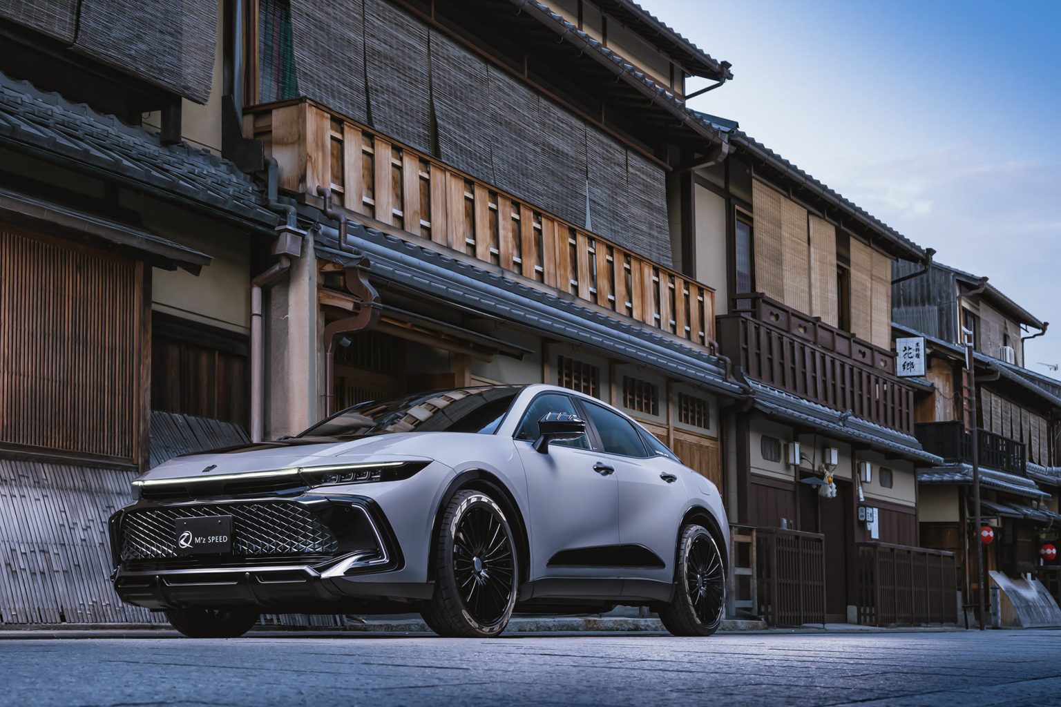 TOYOTA Crown Crossover แต่งพิเศษโดย M'z SPEED ในประเทศญี่ปุ่น - รถใหม่ ...