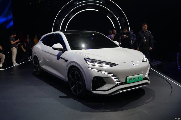 ยอดจองกว่า 20,000 คัน DENZA N7 EV เปิดขายจีน 1.45 - 1.83 ล้านบาท 630 - 702 กม./ชาร์จ CLTC - รถ ...