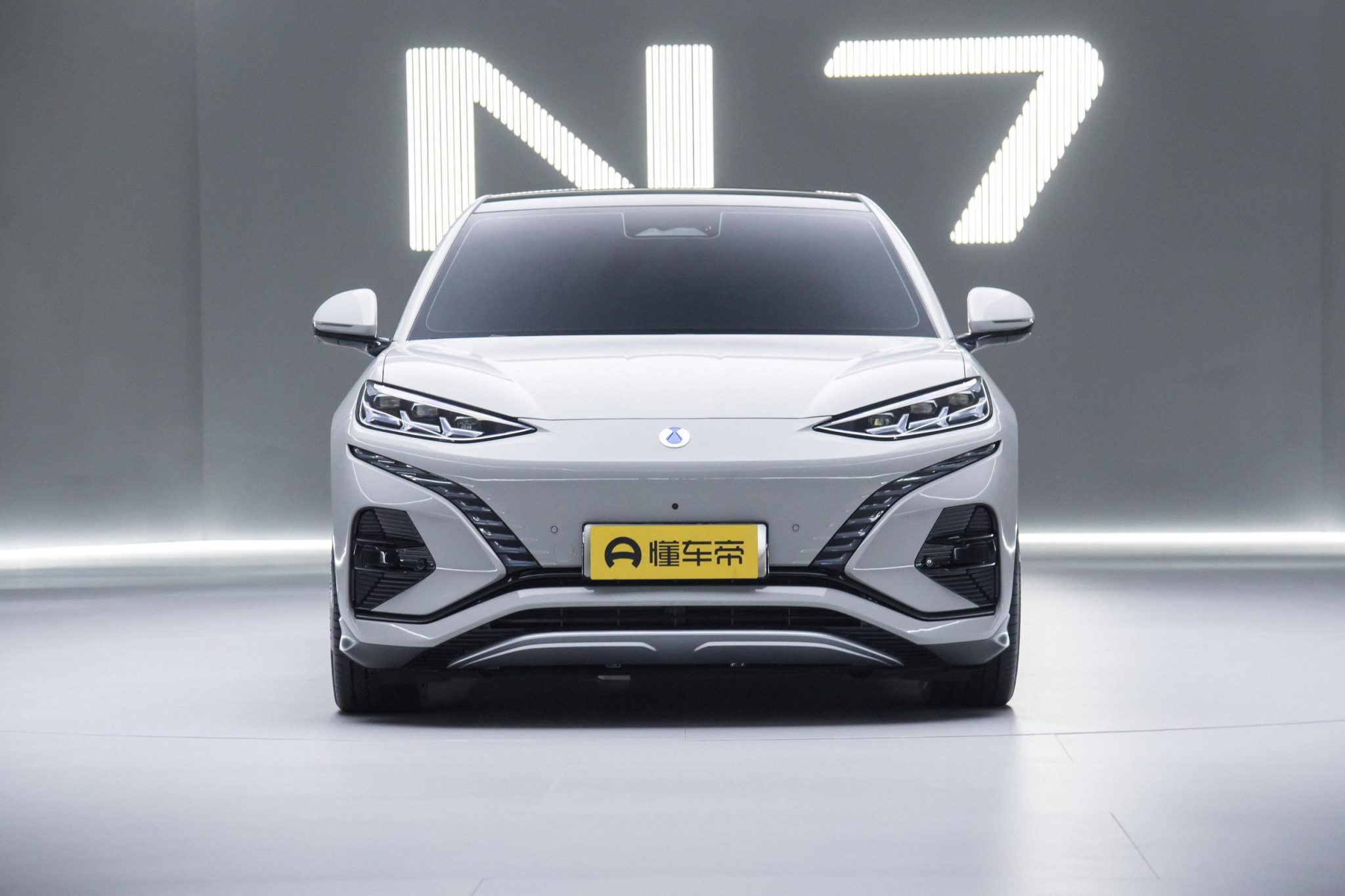 ยอดจองกว่า 20,000 คัน DENZA N7 EV เปิดขายจีน 1.45 - 1.83 ล้านบาท 630 - 702 กม./ชาร์จ CLTC - รถ ...