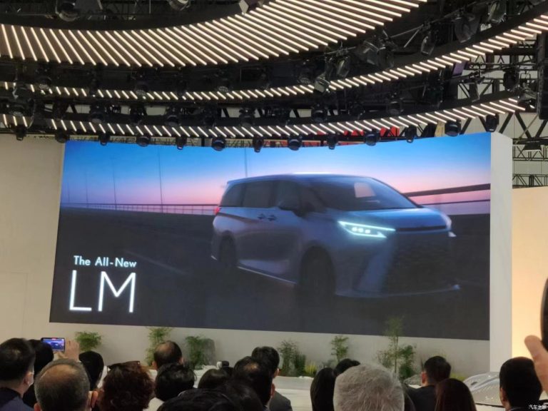 All-NEW LEXUS LM เจนที่ 2 ราคาเริ่มในจีน 6.62 ล้านบาท 2.5 HYBRID ตัวถัง ...