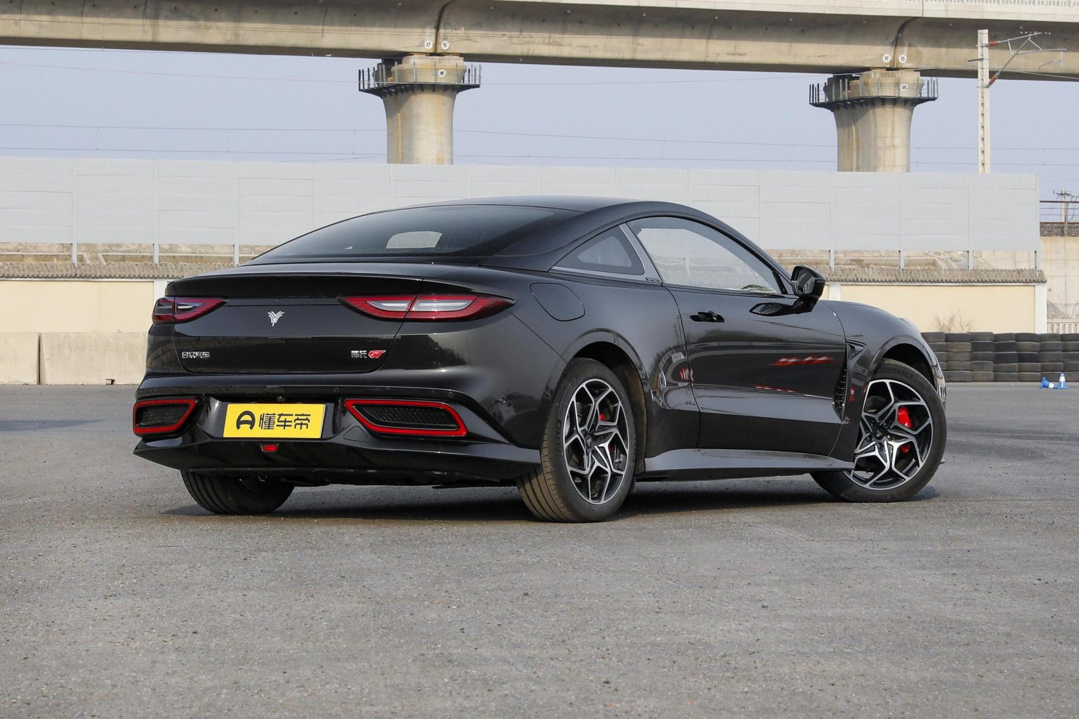 NETA GT 560 AWD มอเตอร์ไฟฟ้าคู่ 462 แรงม้า เปิดขายจีน 1.18 ล้านบาท 580 ...