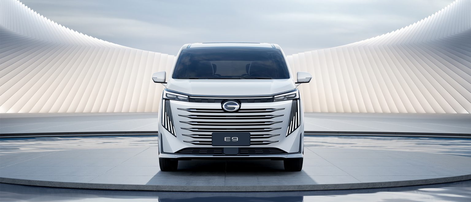 ใหญ่กว่า อัลฟาร์ด GAC Trumpchi E9 ปลั๊กอินไฮบริด วิ่งไฟฟ้า 106 กม. WLTC ...