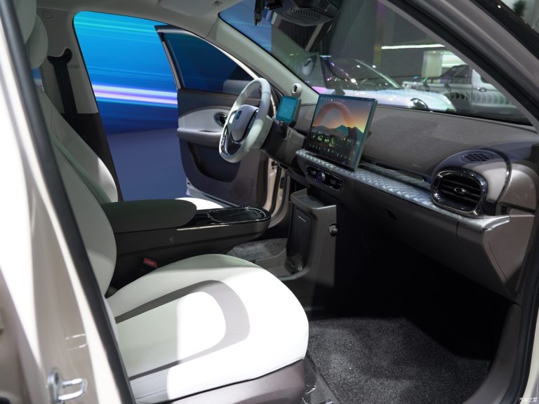 JAC Y3 ไฟฟ้าวิ่งได้ 405 - 505 กม./ชาร์จ CLTC เปิดราคาในจีน 437,000 ...