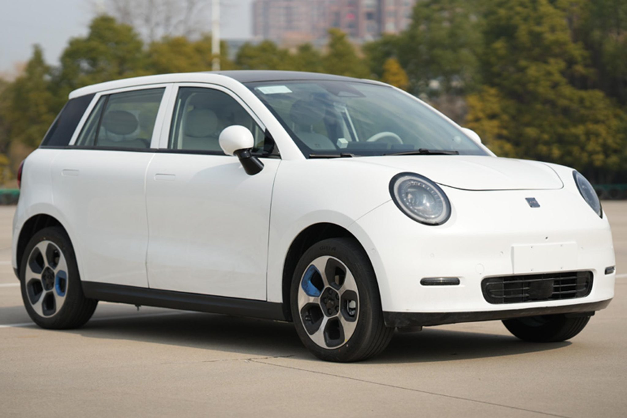 JAC Y3 ไฟฟ้าวิ่งได้ 405 - 505 กม./ชาร์จ CLTC เปิดราคาในจีน 437,000 ...