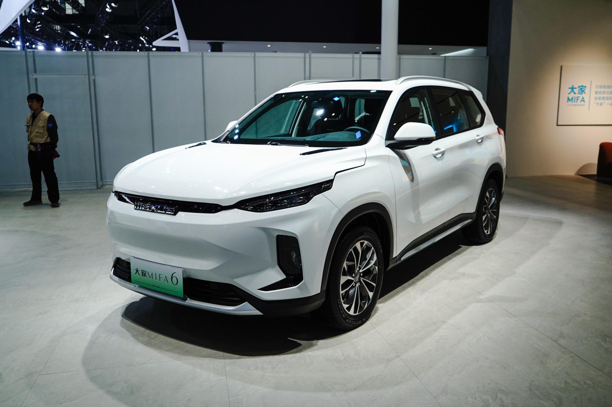 SAIC MAXUS MIFA 6 SUV ไฟฟ้าขนาดกลา่ง 510 กม./ชาร์จ CLTC ในจีน ราคา 1.11 ...