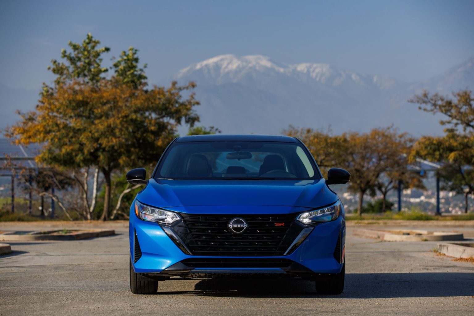 Nissan Sentra SR Facelift ปรับปรุงใหม่ ในสหรัฐฯ 2.0L 151 แรงม้า - รถ ...