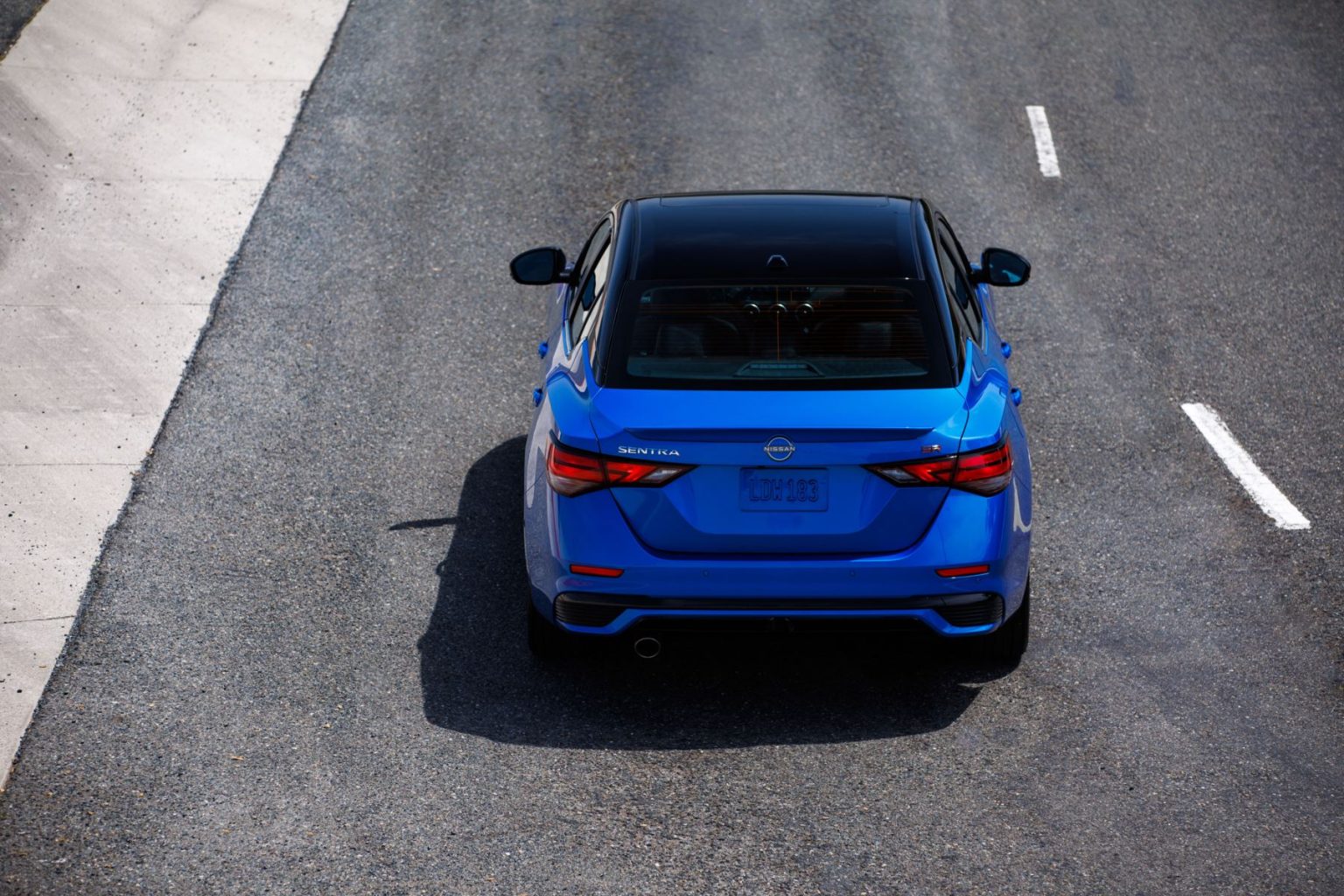 Nissan Sentra SR Facelift ปรับปรุงใหม่ ในสหรัฐฯ 2.0L 151 แรงม้า - รถ ...