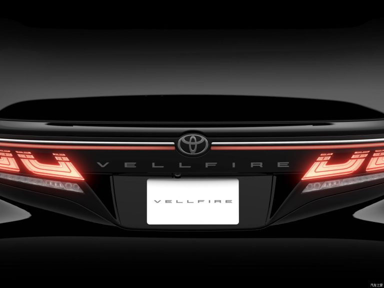 ภาพคันจริง TOYOTA CROWN Vellfire 2024 เปิดราคาในจีน เริ่ม 4.35 ล้านบาท ...