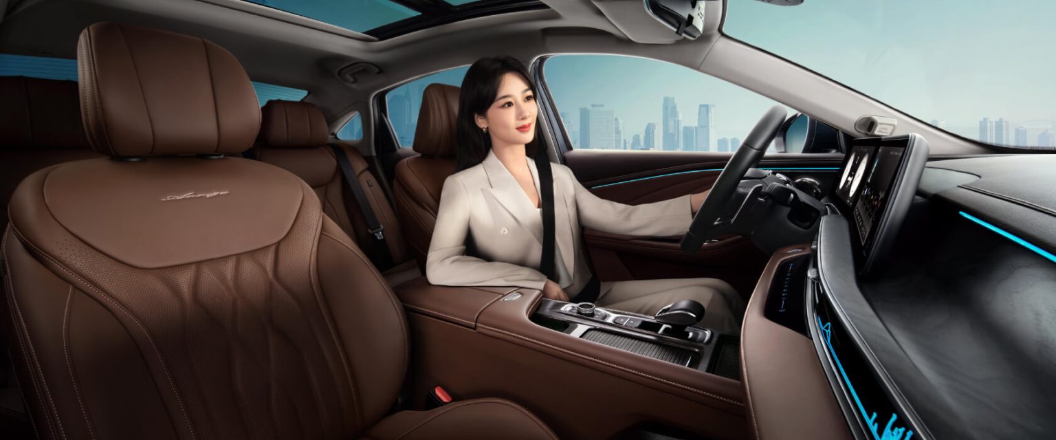 Chery ARRIZO 8 2.5T 250 แรงม้าในจีน ราคา 630,000 - 712,000 บาท - รถใหม่วันนี้ ข่าวรถยนต์ EV ราคา ...