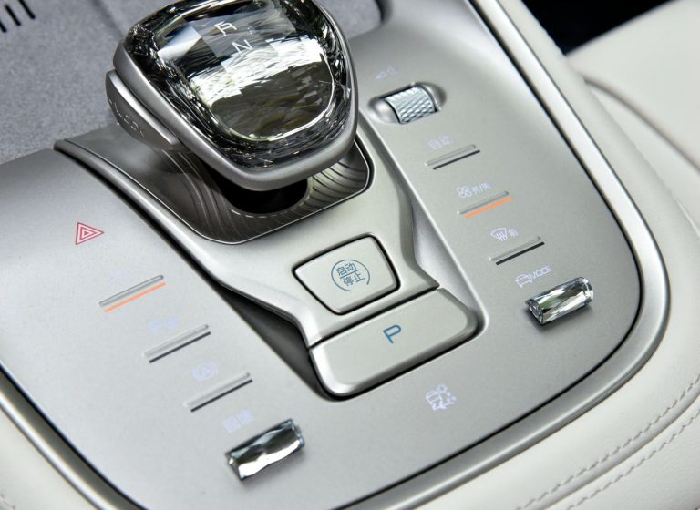 All-NEW DENZA N8 EV ไฟฟ้า 736 กม./ชาร์จ CLTC ก่อนเปิดตัวในจีนปีหน้า ...