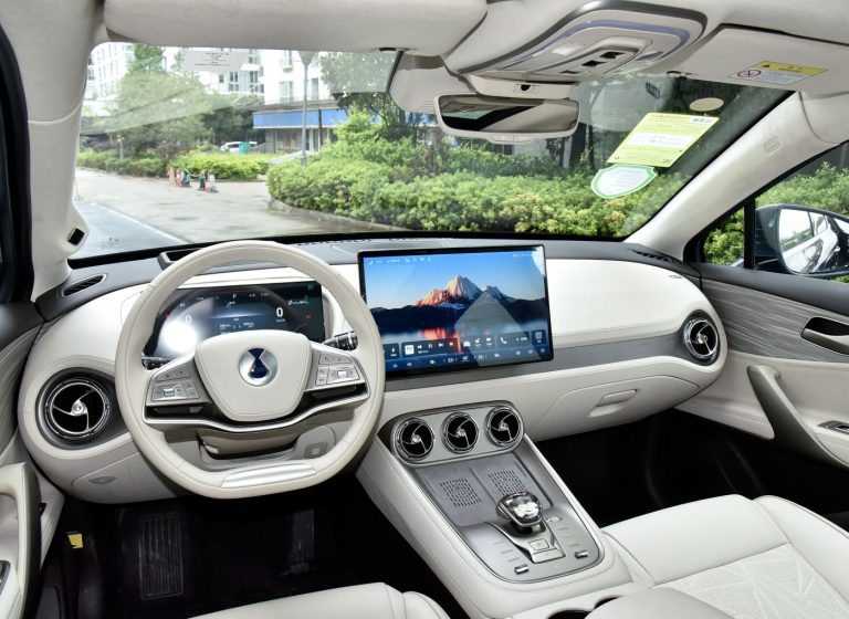 All-NEW DENZA N8 EV ไฟฟ้า 736 กม./ชาร์จ CLTC ก่อนเปิดตัวในจีนปีหน้า ...