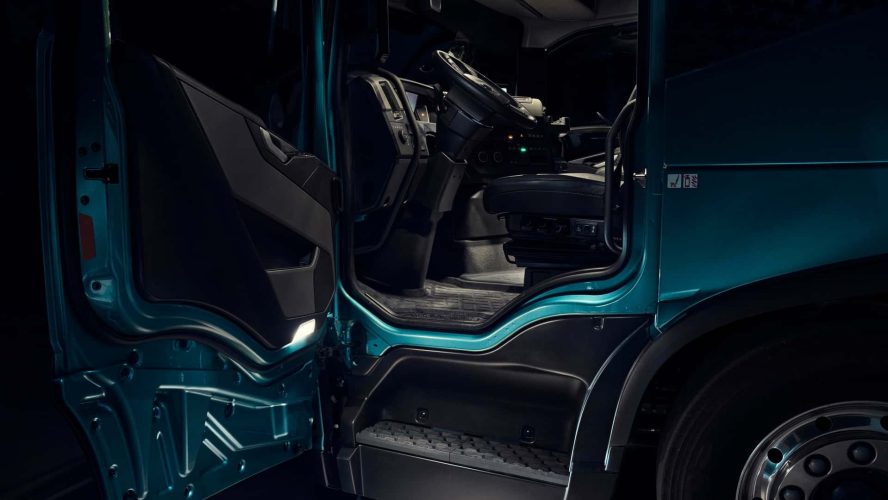 VOLVO เปิดตัวรถบรรทุกไฟฟ้า FM Low Entry วิ่งได้ 200 กม./ชาร์จ 521 ...