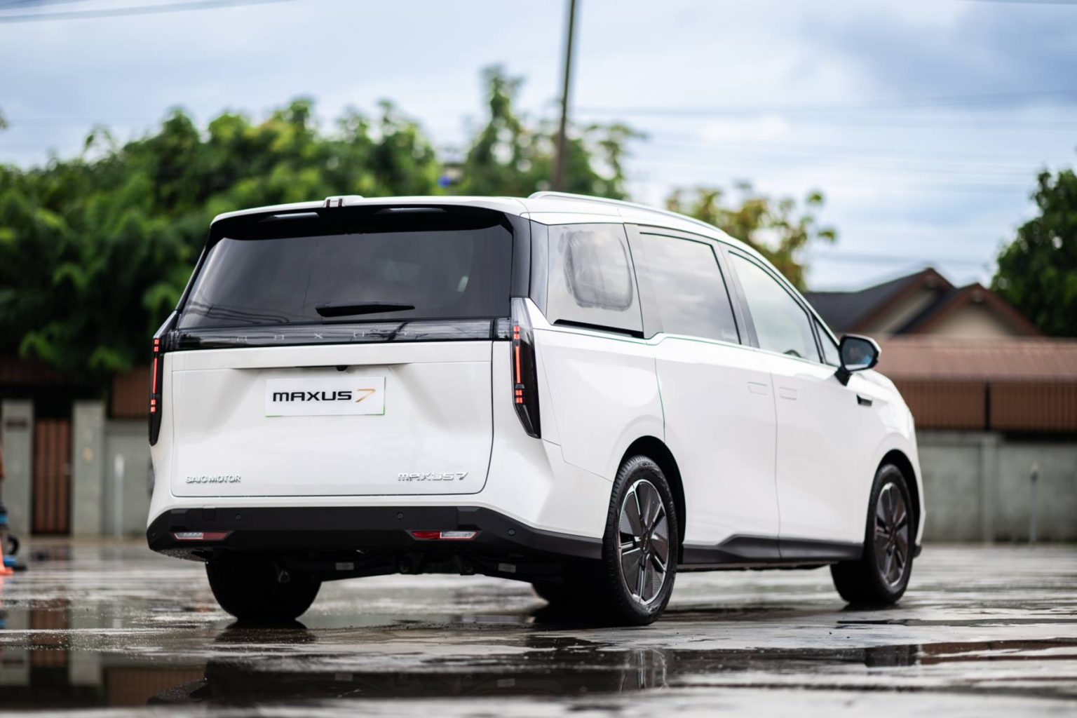 ลดราคาในไทย 370,000 บาท MG MAXUS 7 MPV ไฟฟ้า 570 กม./ชาร์จ NEDC เหลือ 1,399,000 บาท - รถใหม่ ...