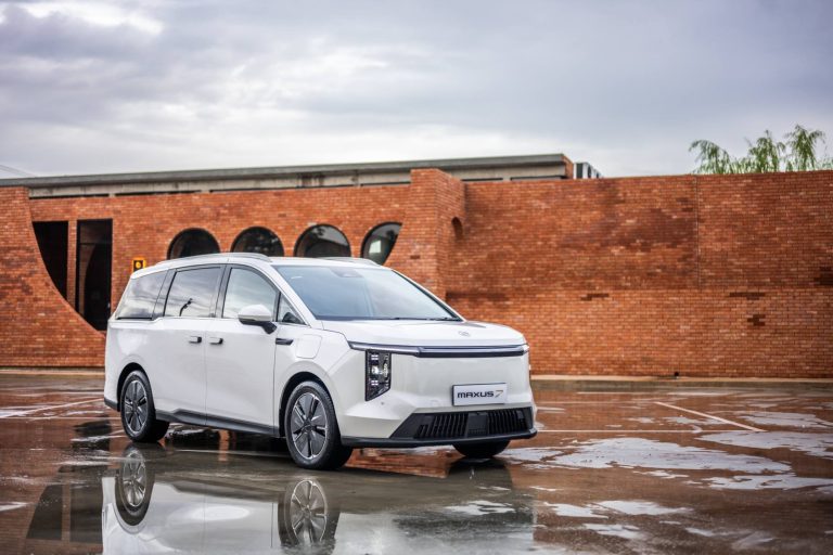 ลดราคาในไทย 370,000 บาท MG MAXUS 7 MPV ไฟฟ้า 570 กม./ชาร์จ NEDC เหลือ 1,399,000 บาท - รถใหม่ ...