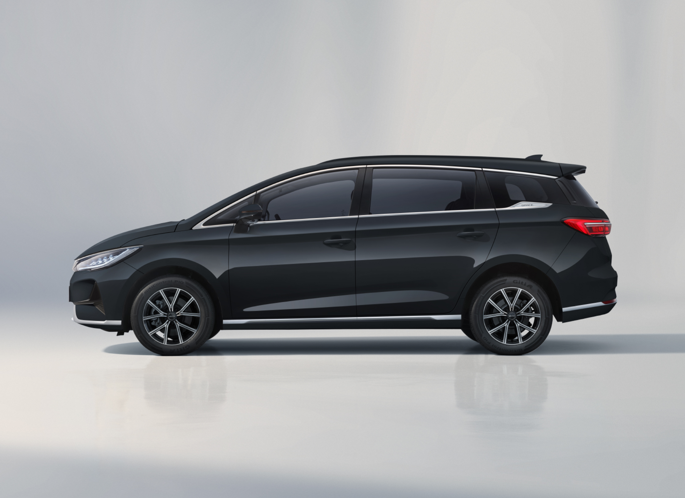 ปรับลง 50,000 บาท BYD M6 MPV ไฟฟ้า 6-7 ที่นั่ง วิ่งได้ 420 - 530 กม. ...