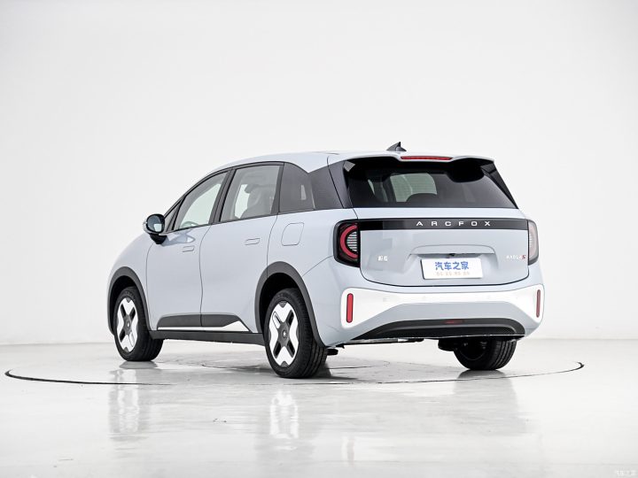 เปิดราคา 543,000 บาทในจีน ARCFOX KAOLA S MPV ไฟฟ้า 500 กม./ชาร์ CLTC ประตูเลื่อนด้านข้าง - รถ ...