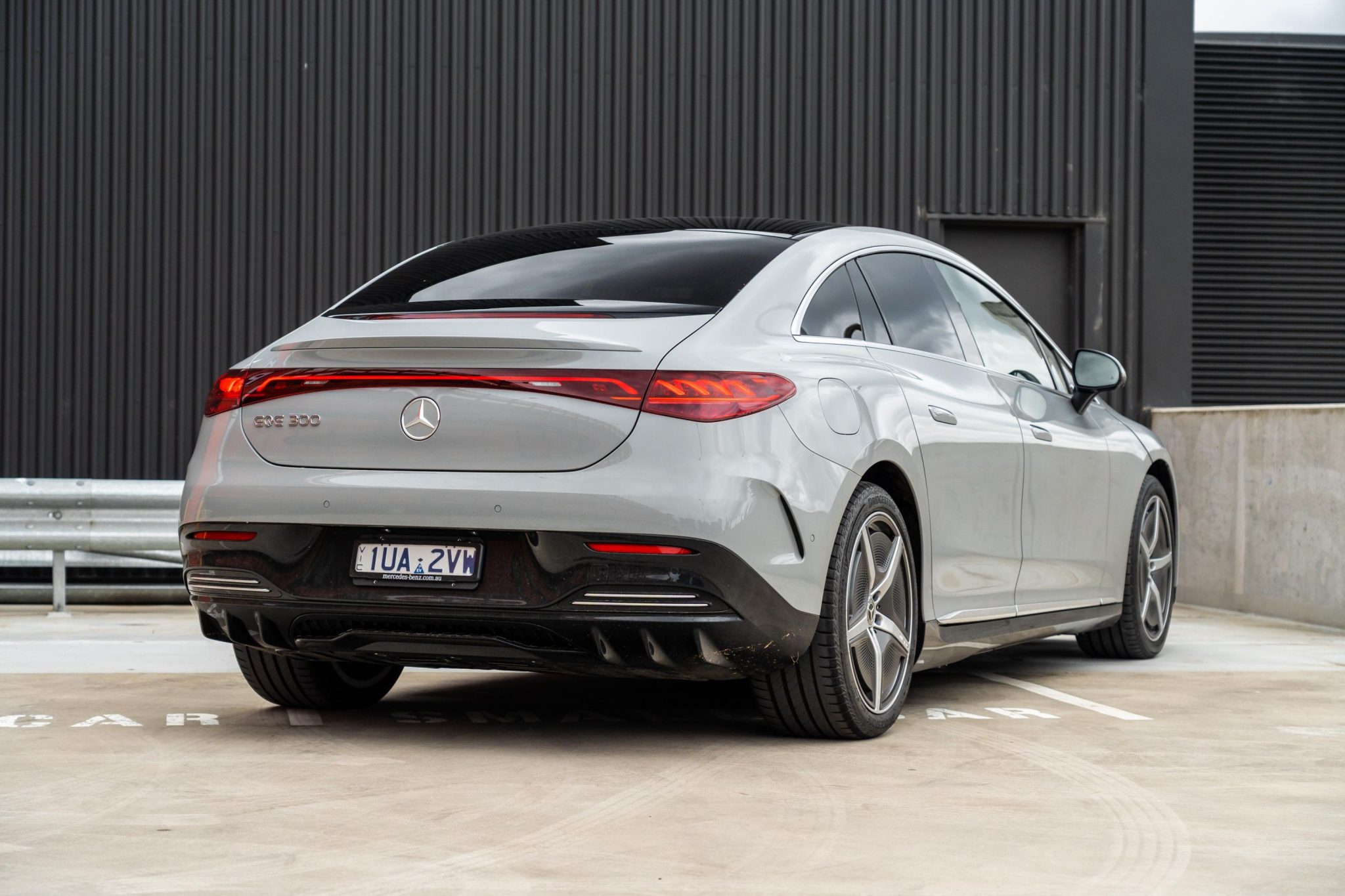 เปิดขายไทย 3.97 ล้านบาท Mercedes-Benz EQE 300 651 กม./ชาร์จ WLTP 245 แรงม้า - รถใหม่วันนี้ ข่าว ...