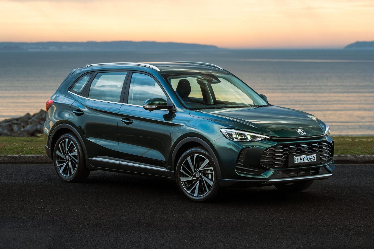 ก่อนขายไทยปีนี้ MG ZS HYBRID+ ใหม่ ประหยัดน้ำมัน 21 กม./ลิตร - รถใหม่ ...