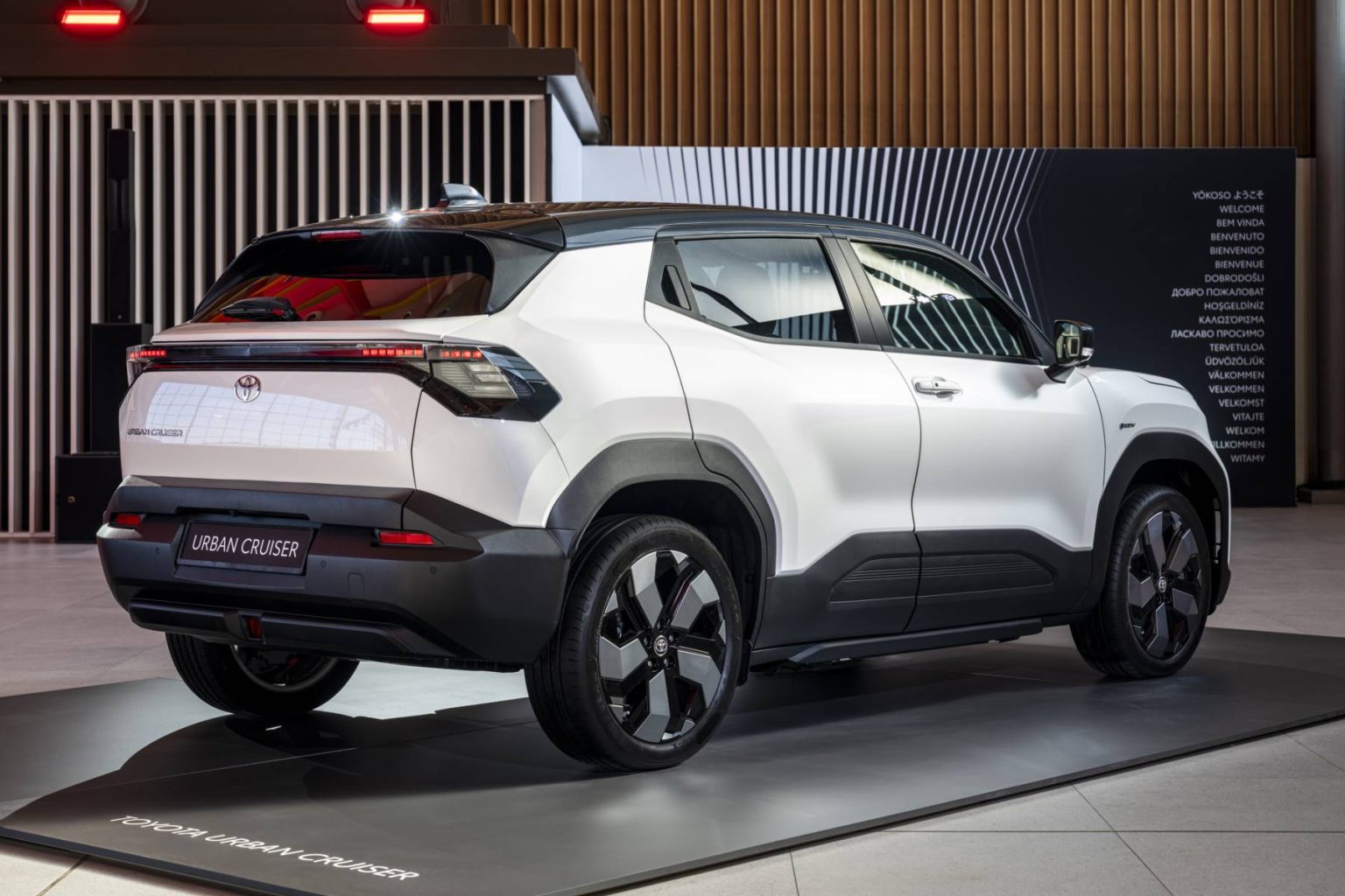 เตรียมเปิดตัวไทย TOYOTA Urban Cruiser EV ใหม่ คู่แฝด Suzuki e VITARA ...