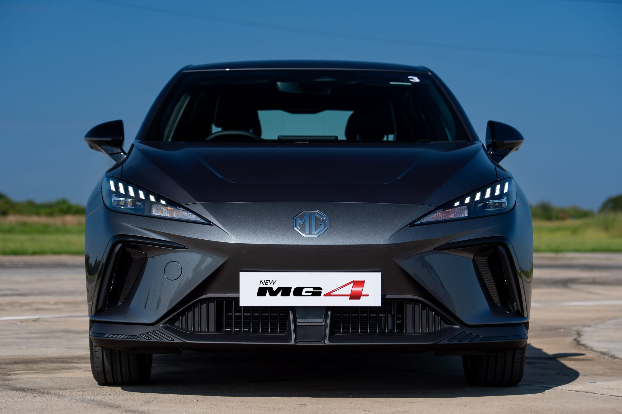 ลดราคากว่า 190,000 บาท MG 4 EV เหลือ 519,900 - 629,900 บาท 423 - 540 ...