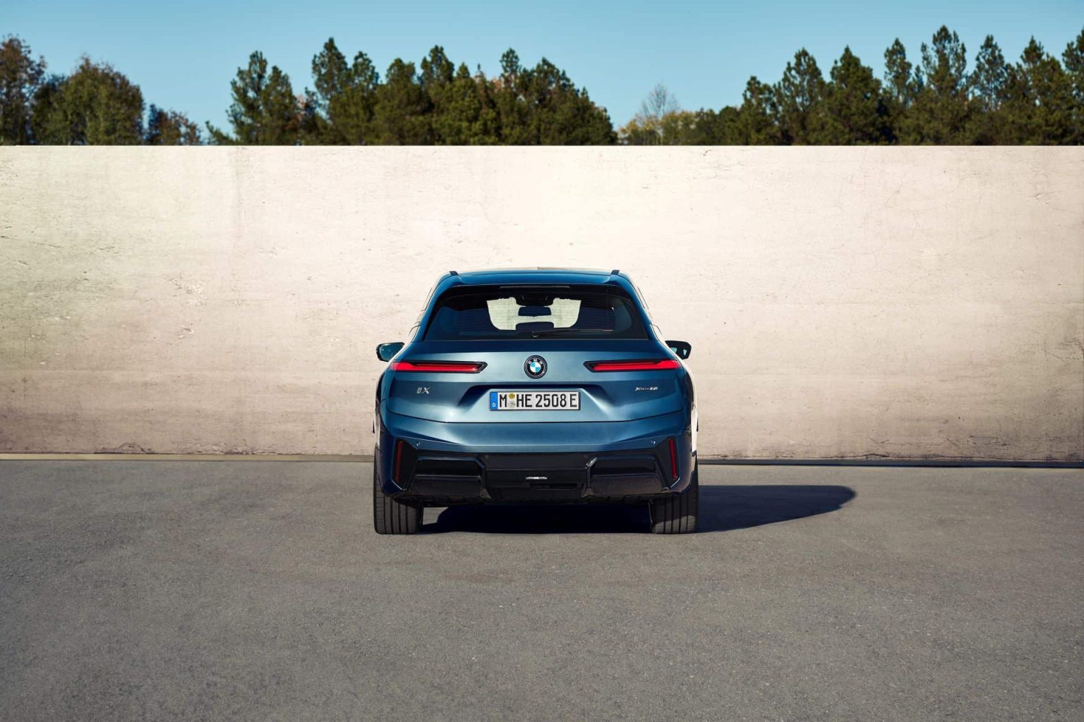 BMW iX Facelift รุ่นปี 2026 ใหม่ ปรับปรุงพร้อมระยะการวิ่ง 602 - 710 กม. ...
