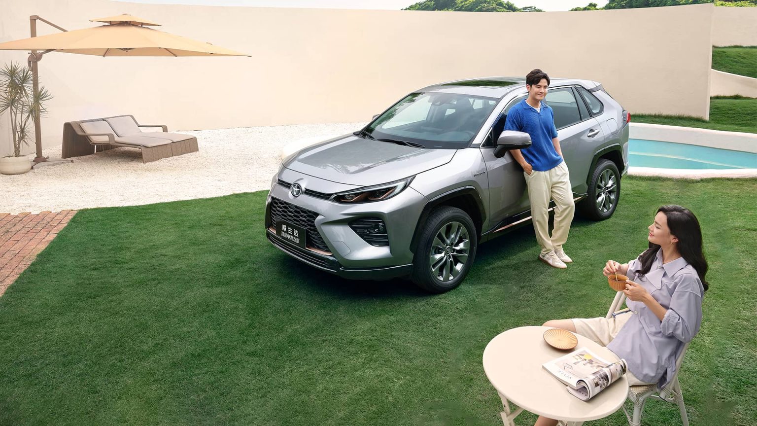 ราคาพิเศษในจีน 601,000 บาท GAC TOYOTA Wildlander/RAV4 เบนซินไฮบริด 2.5 ...