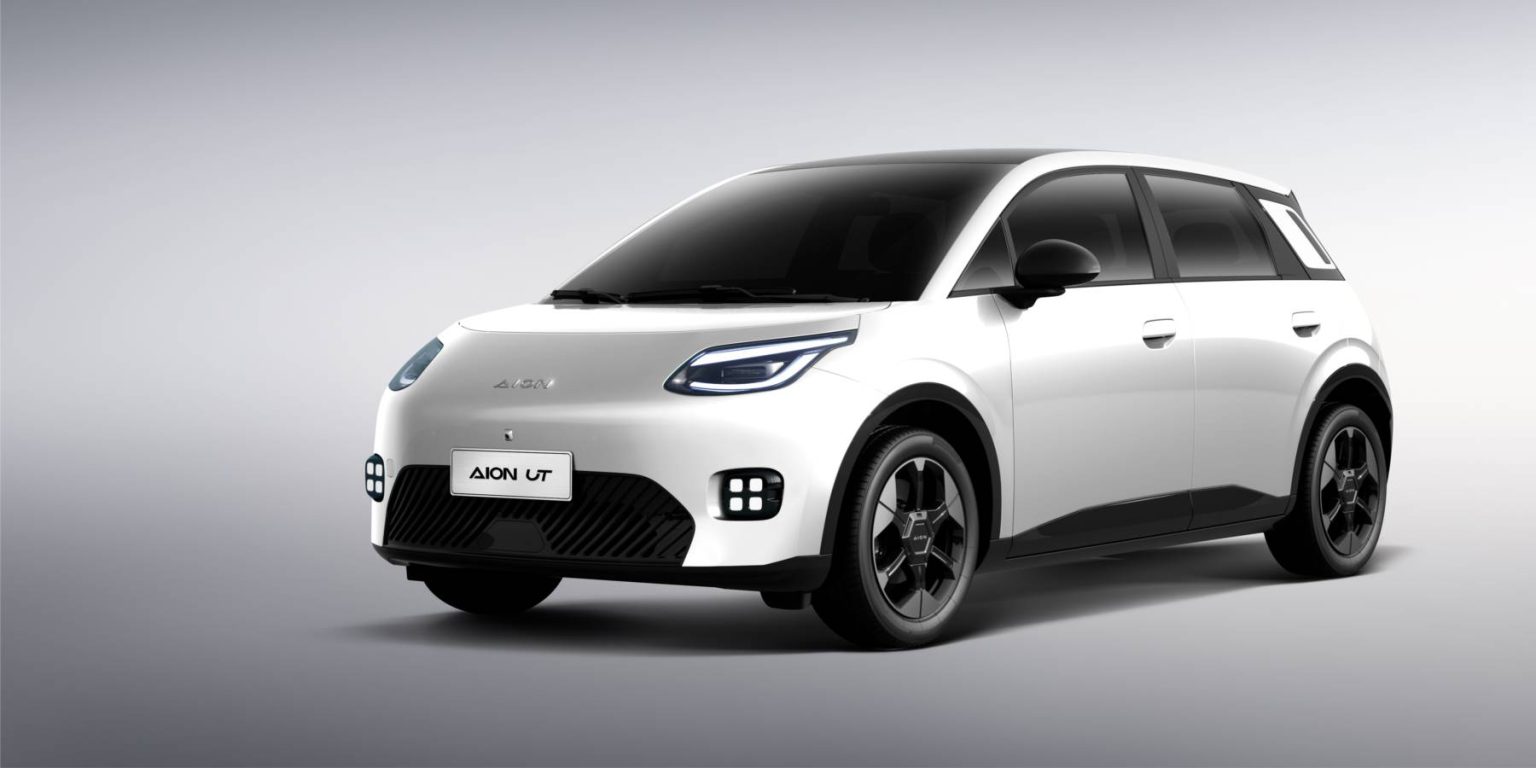 ลดราคา 20,000 บาท GAC AION UT EV 420 - 500 กม./ชาร์จ NEDC 499,900 - 649,900 บาท แถมฟรี Home ...