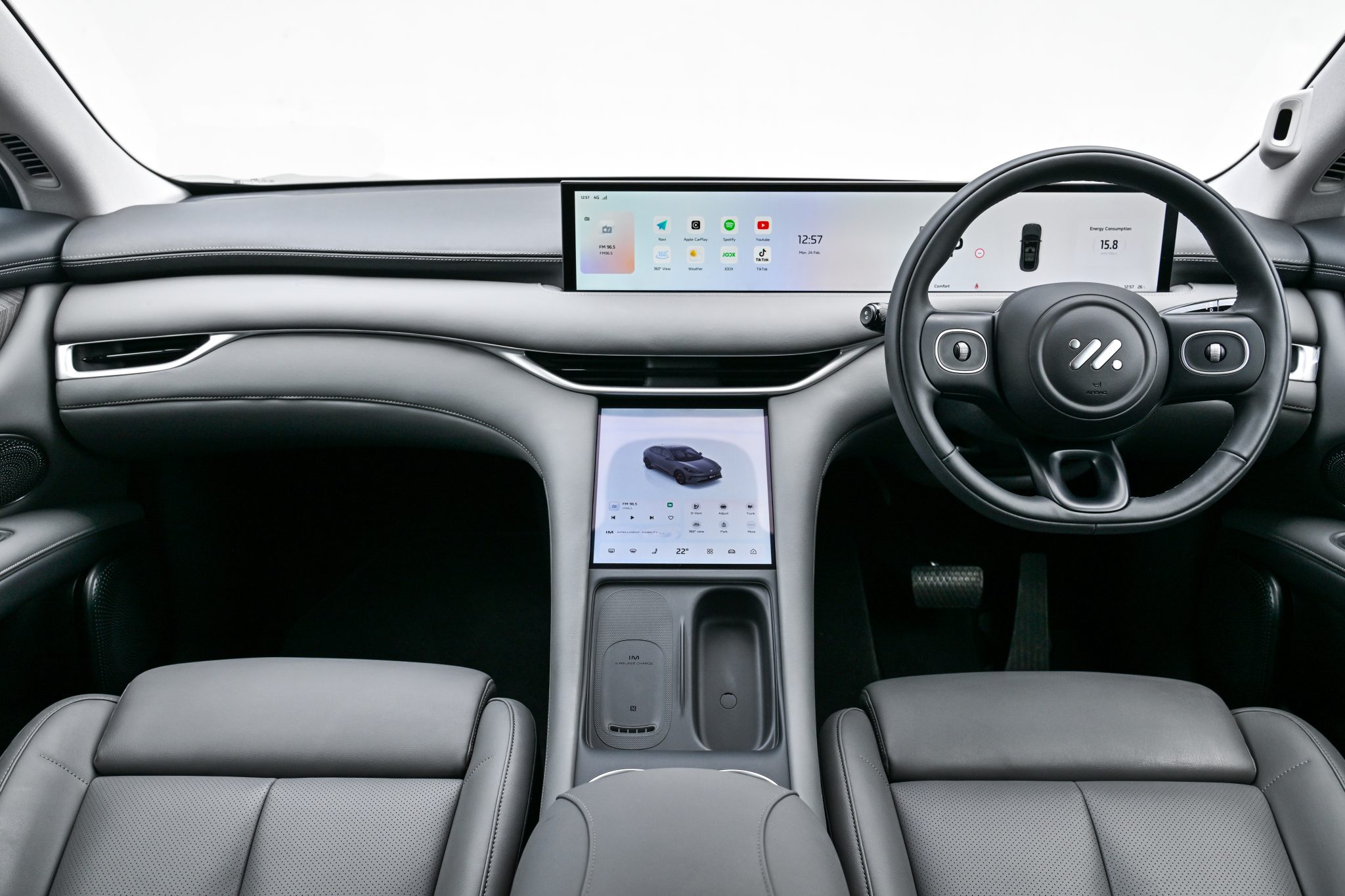 ฟรี ประกันชั้น 1 กว่า 3 ปี MG IM6 EV วิ่ง 550 - 750 กม./ชาร์จ NEDC ราคา ...