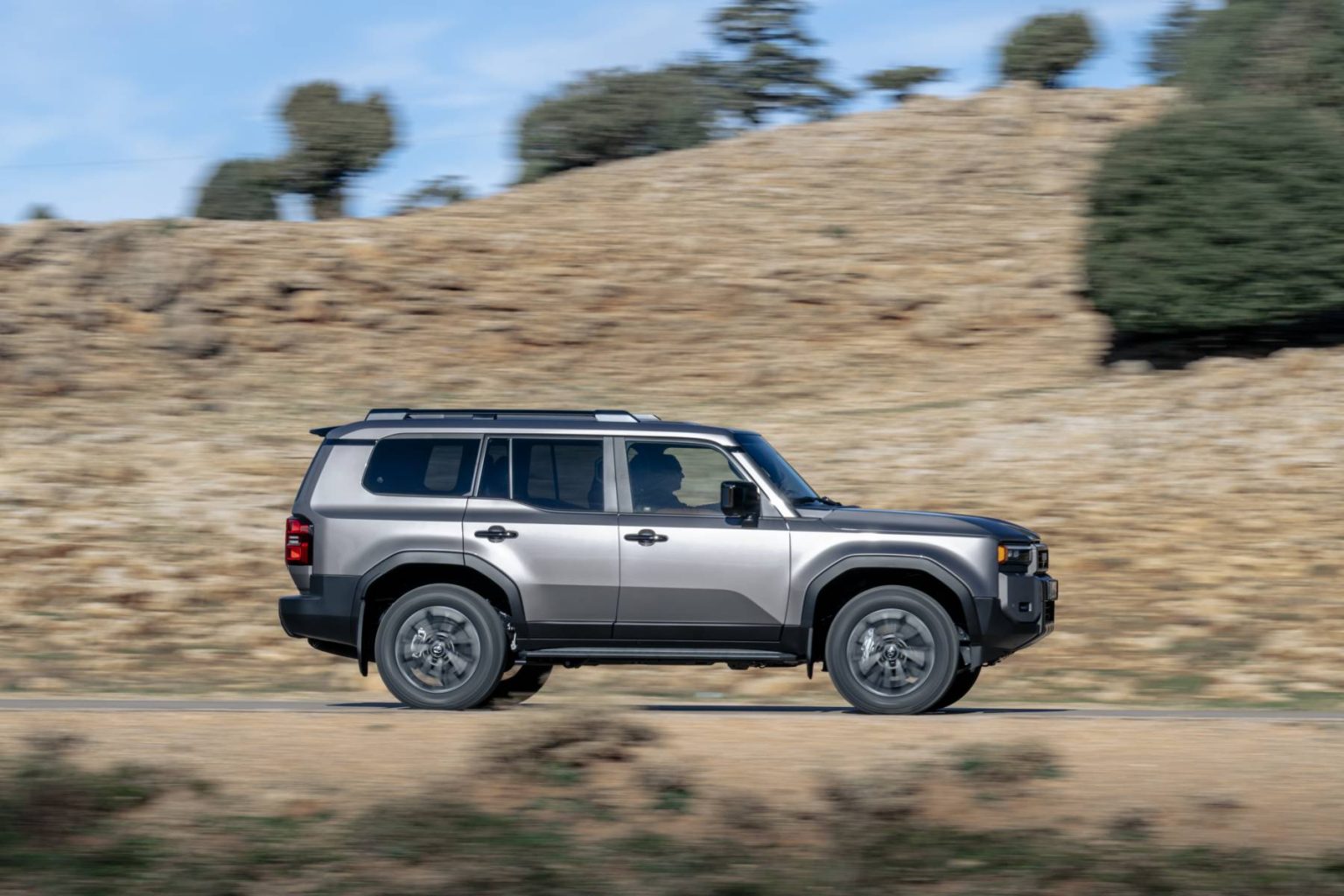 TOYOTA LAND CRUISER PRADO 250 ดีเซล HYBRID 48V เปิดตัวในยุโรป - รถใหม่ ...