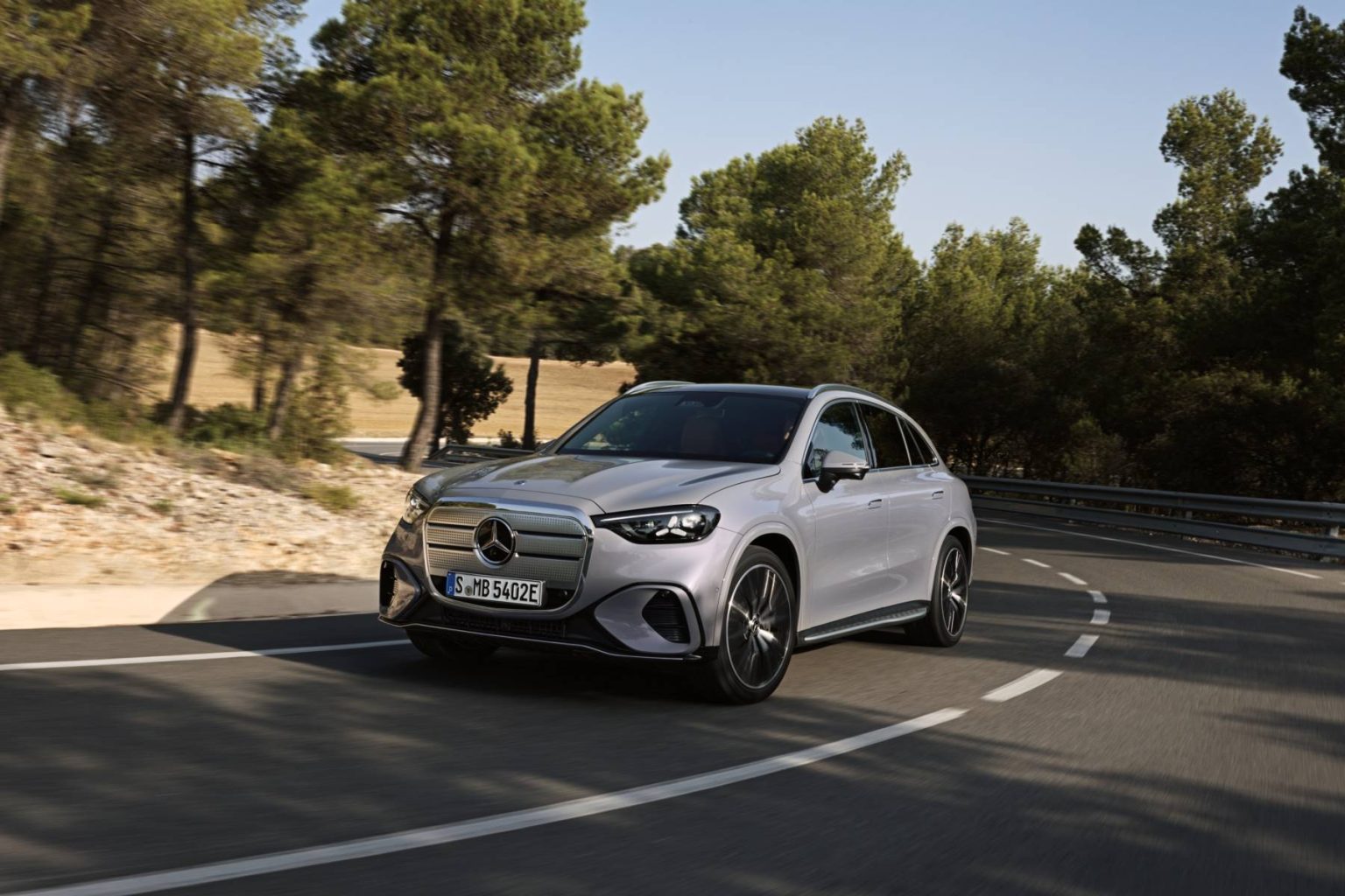 เปิดตัว Mercedes-Benz GLC EV ใหม่ วิ่งได้ไกลกว่า 713 กม./ชาร์จ WLTP รองรับ 800V DC330kW - รถใหม่ ...