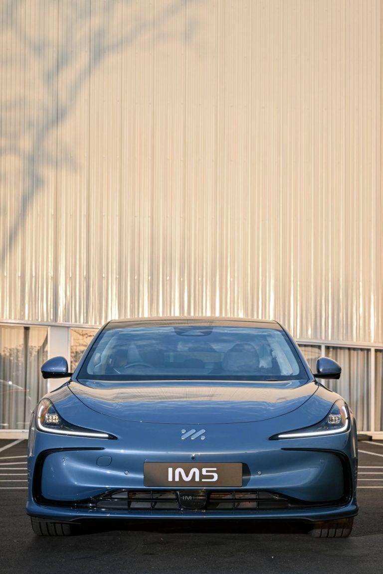 เปิดขายไทย! ราคา 1,449,000 บาท MG IM5 มีรุ่นเดียว วิ่งไกล 860 กม./ชาร์จ ...
